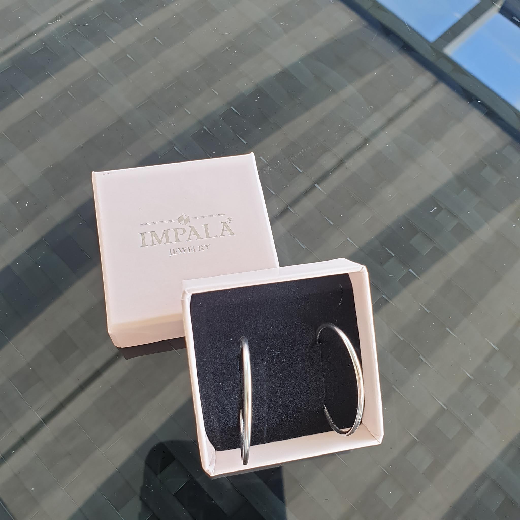 Creolen von Impala Jewelry