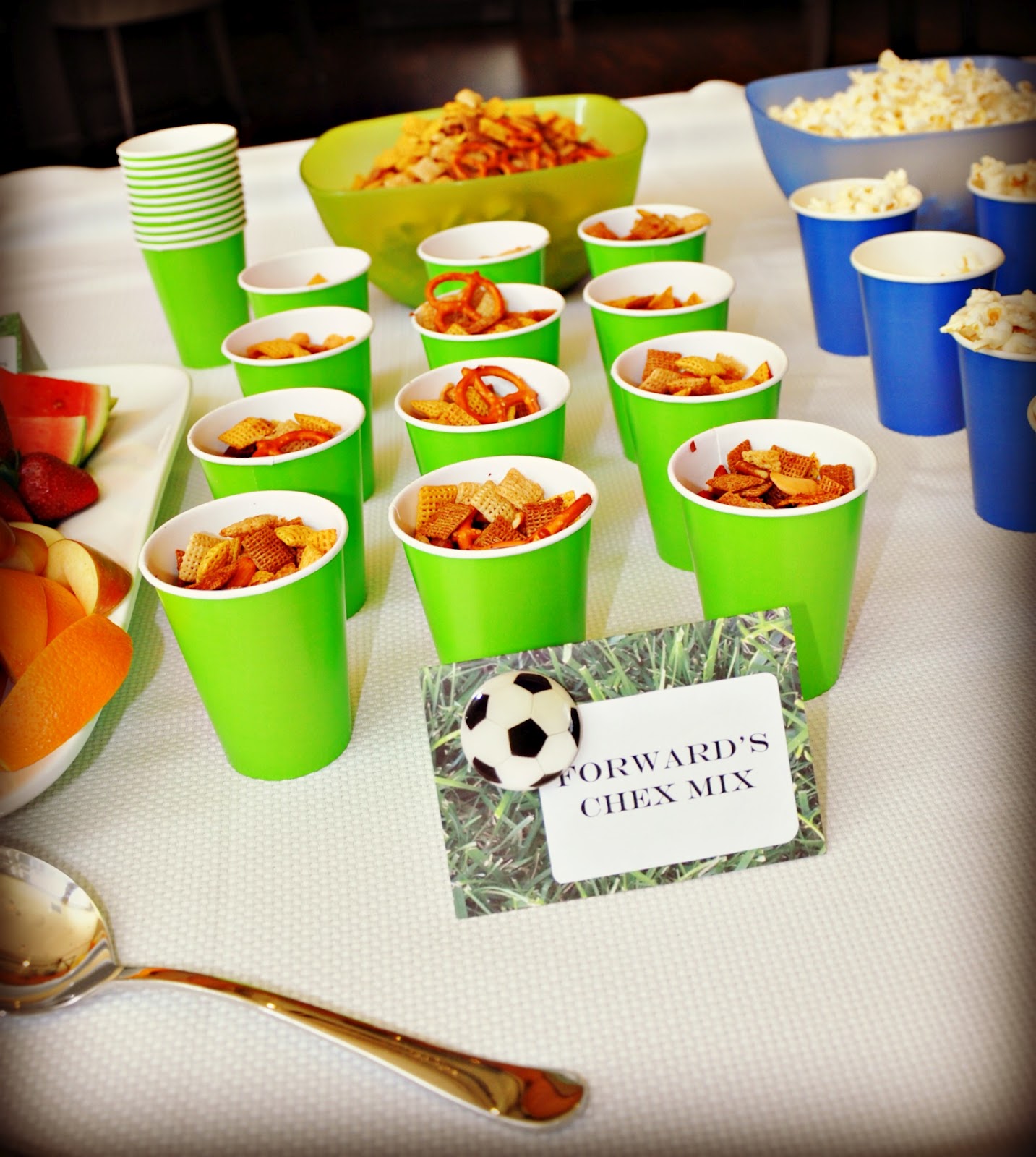 1CraftyMutha Soccer Party 1craftymutha-soccer-party