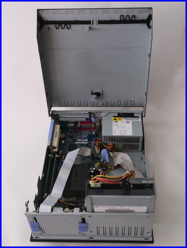 BugWorkShop - 甲蟲工作室: IBM Lenovo A50 Desktop PC 電腦介紹（一）