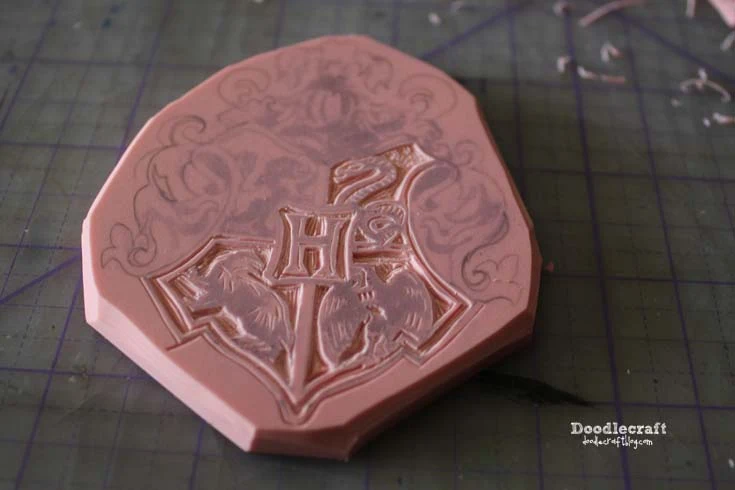 Hogwarts Crest Rubber Stamp DIY!