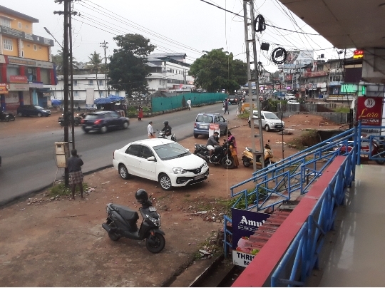 ADOOR TOWN , PATHANAMTHITTA KERALA : ADOOR TOWN IN PATHANAMTHITTA ...