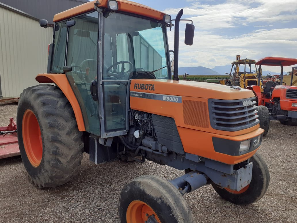 MAQUINARIA AGRICOLA INDUSTRIAL: Tractor Kubota M9000 año 2005 92 HP ...