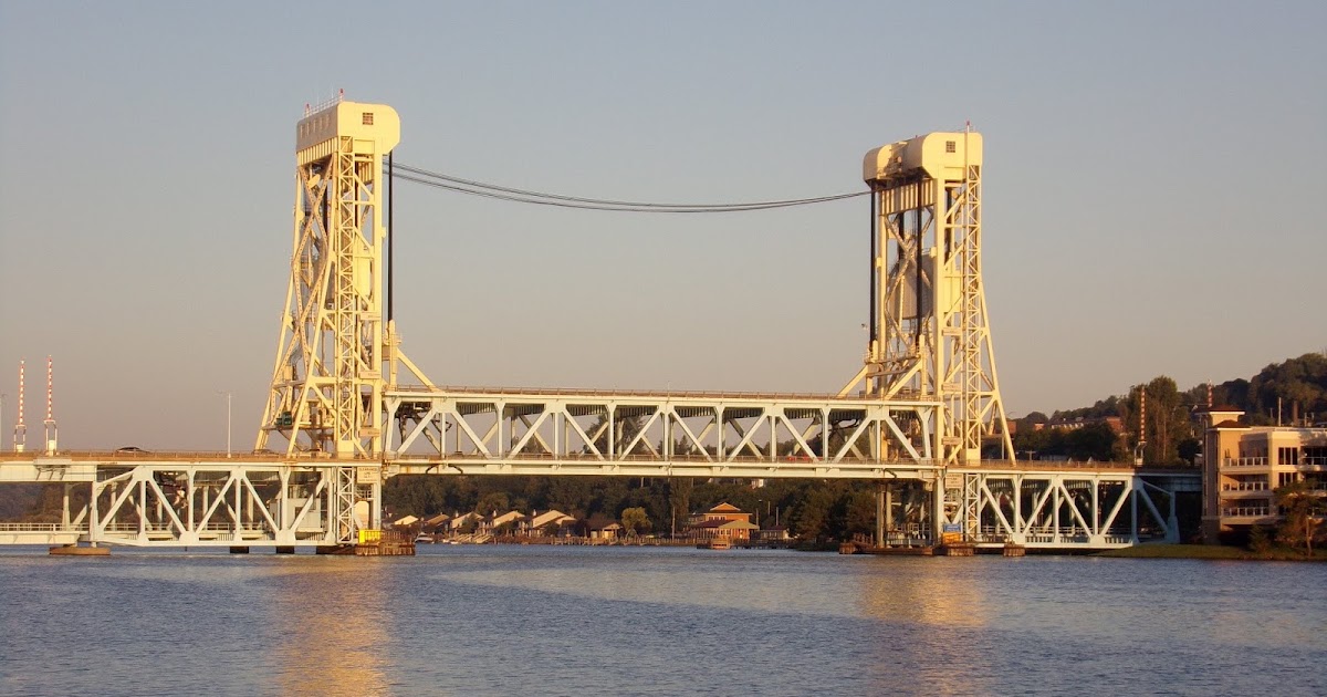 Portage Lake Lift Bridge