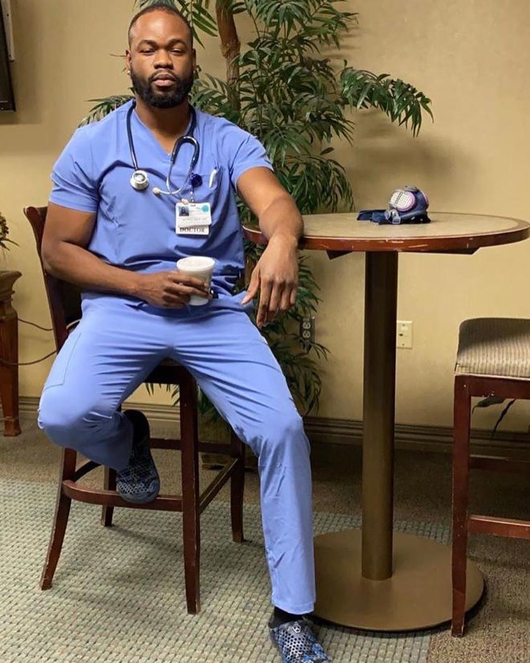 Chieftaincy Title : Dr. Ikenna Ihim received a chieftaincy title as Nze ...