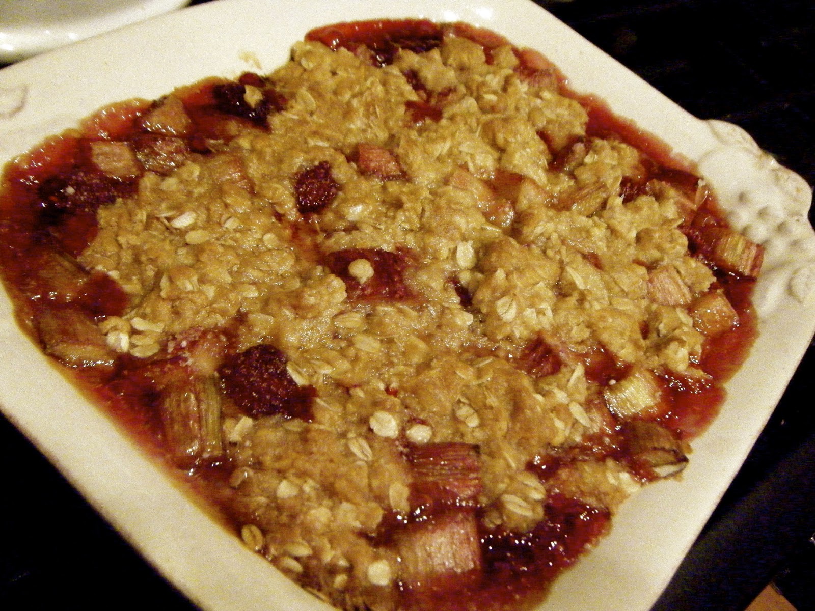 Katie-Kate's Kitchen: Summer Raspberry & Rhubarb Crisp