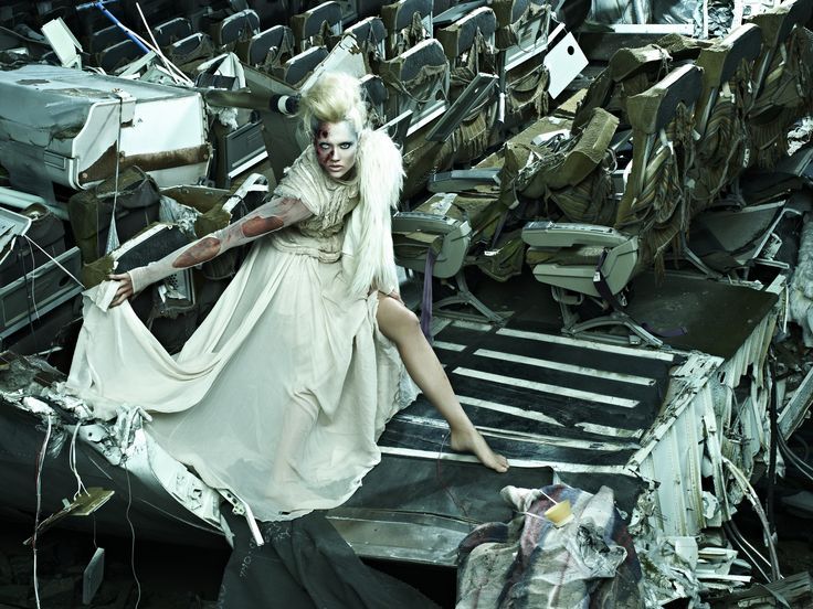 ANTM Cycle 19 4th Episode : Apocalyptic Zombies Photo Shoot - MforModels