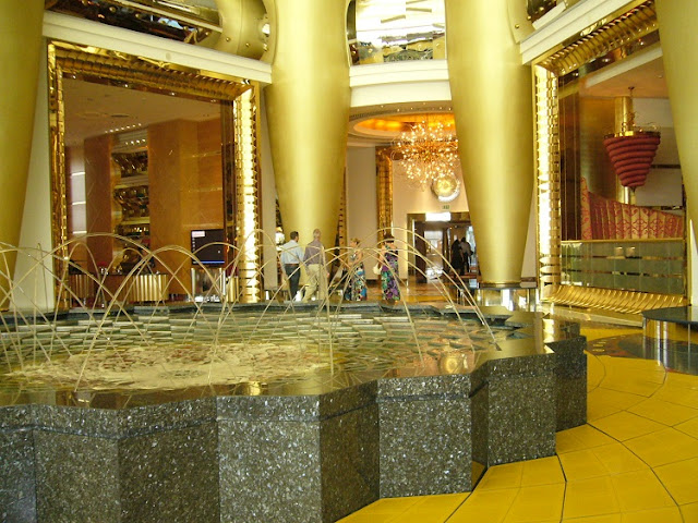 Retro Review: Al Iwan Restaurant & Skyview Bar, Burj Al Arab