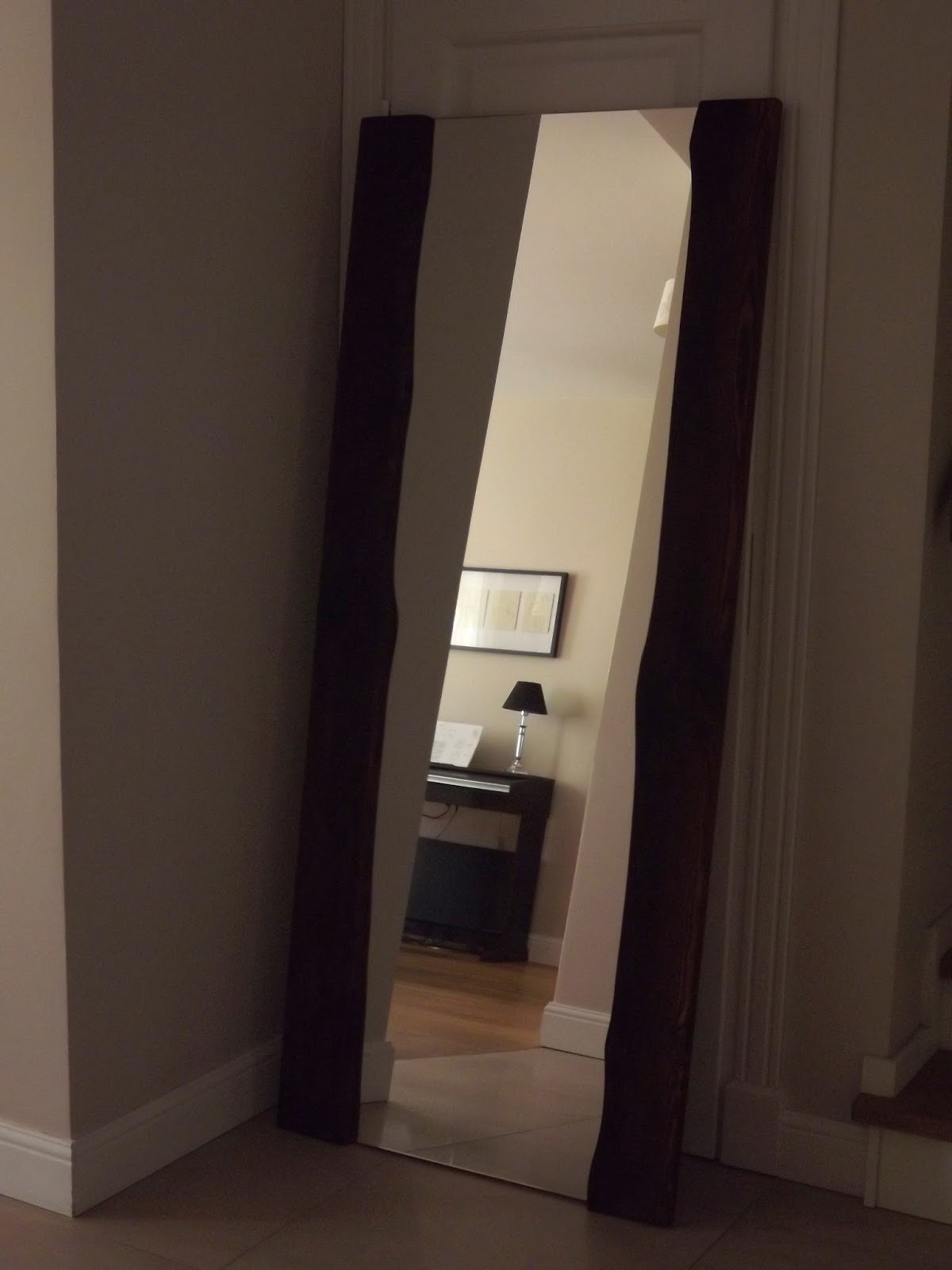 Homemaking is hot!: Drewniana rama lustra trochę inaczej- diy