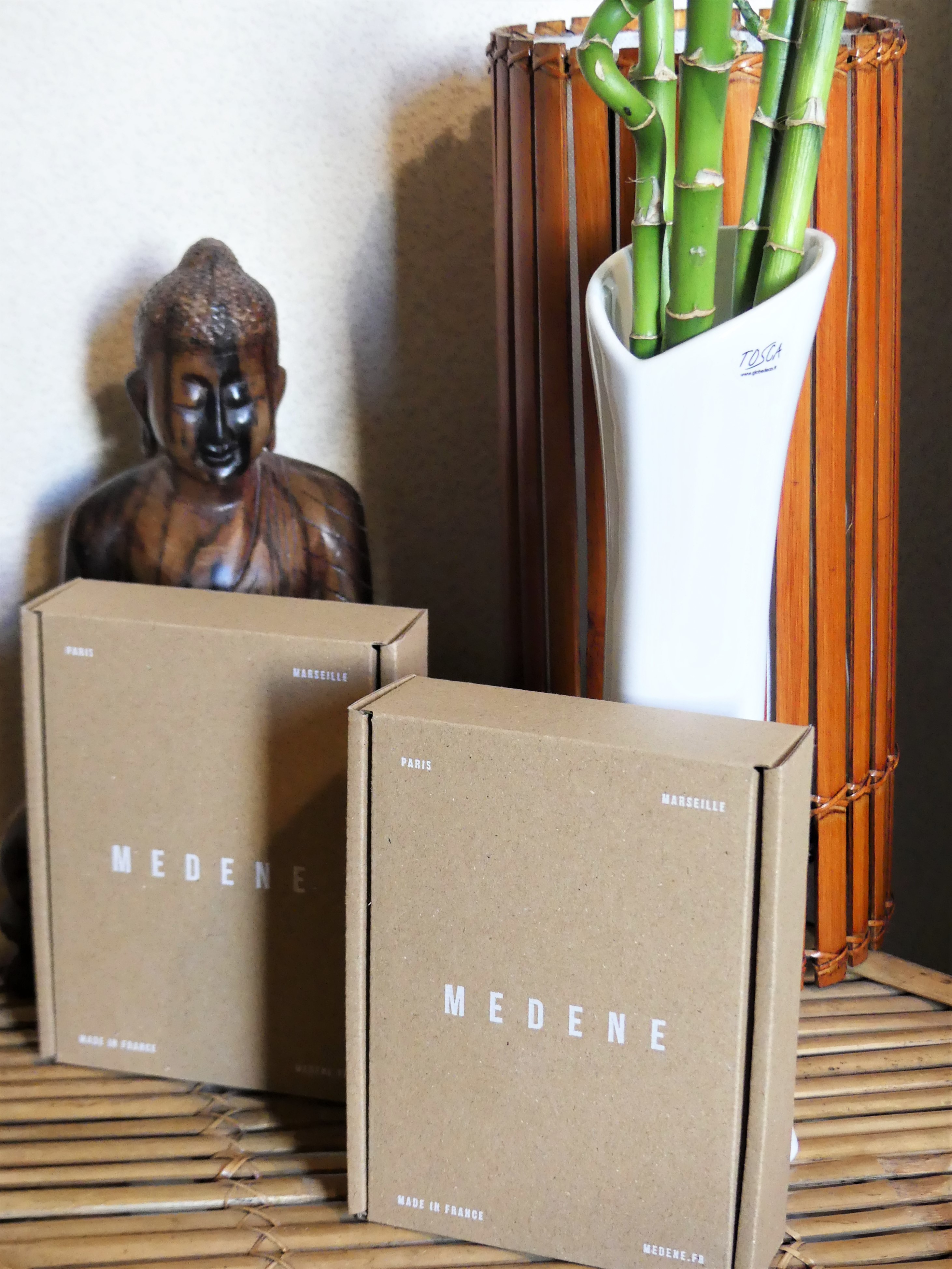 Beauté avec les soins aux huiles essentielles de chez Medene - DAME ...