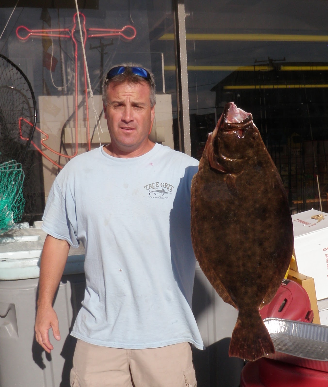 www.Seaislebaitandtackle.net: Big flounder Townsends Inlet Reff