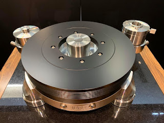CONTINUUM AUDIO OBSIDIAN TURNTABLE – M & S | Ultimate High-Fidelity