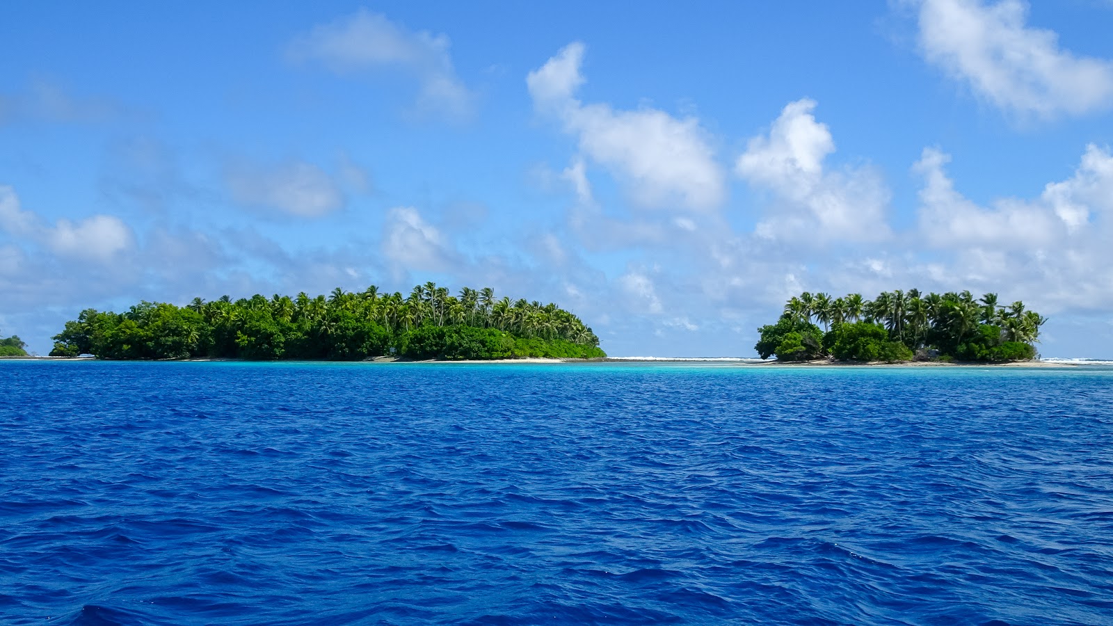Marshall Islands - The plane below - Sven's Travel Venues