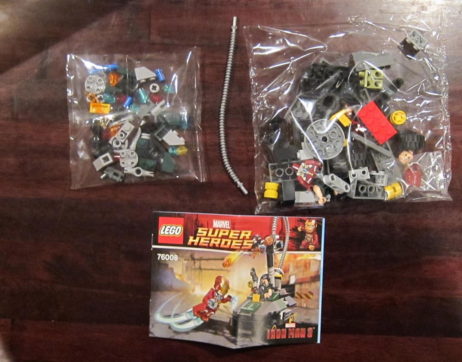 Buried in Bricks: Iron Man vs. The Mandarin - 76008 LEGO Review