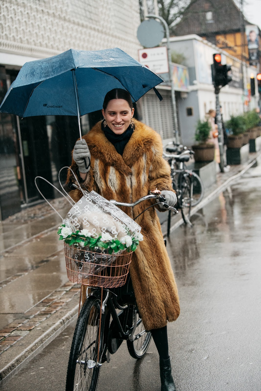 Chic Street Style Looks From Fashion Week | Cool Chic Style Fashion