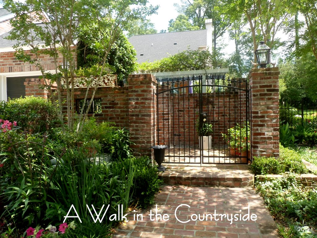 A Walk in the Countryside: Courtyard Oasis