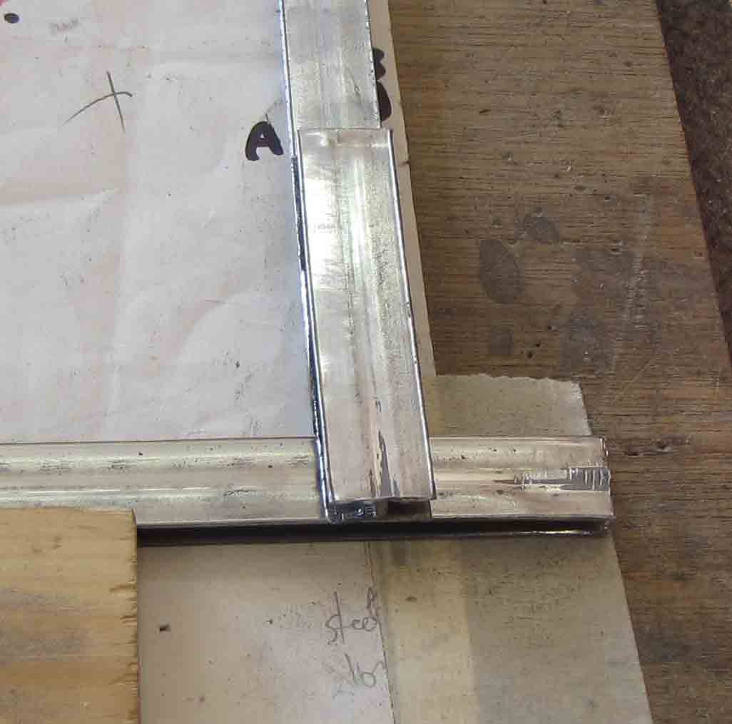 Glass Tips from Verrier: Mitred Corners