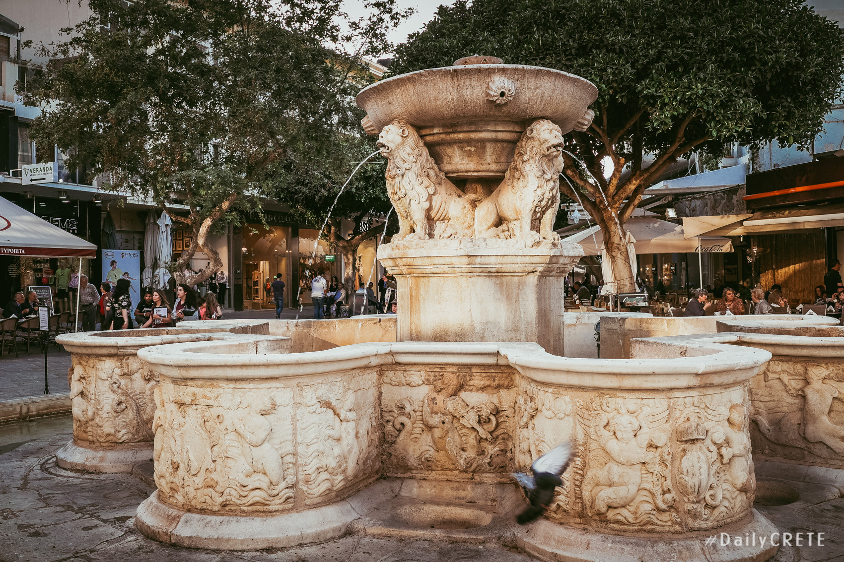 Lions Square and Morosini Fountain in Heraklion | # Daily CRETE