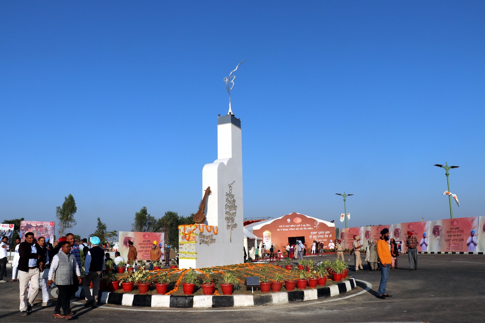 Savi's Poetry, Paintings & Photos