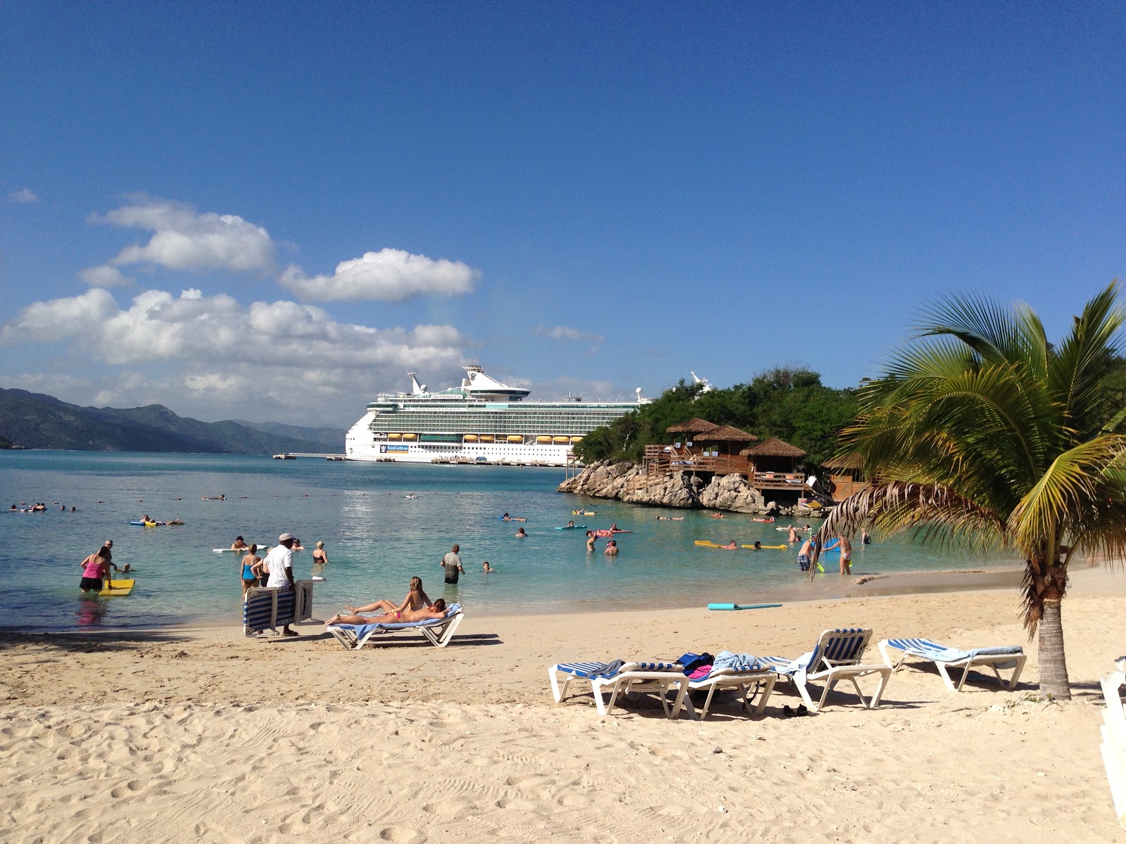 Caribbean-mon!: Labadee, Haiti - Tuesday 11 December 2012
