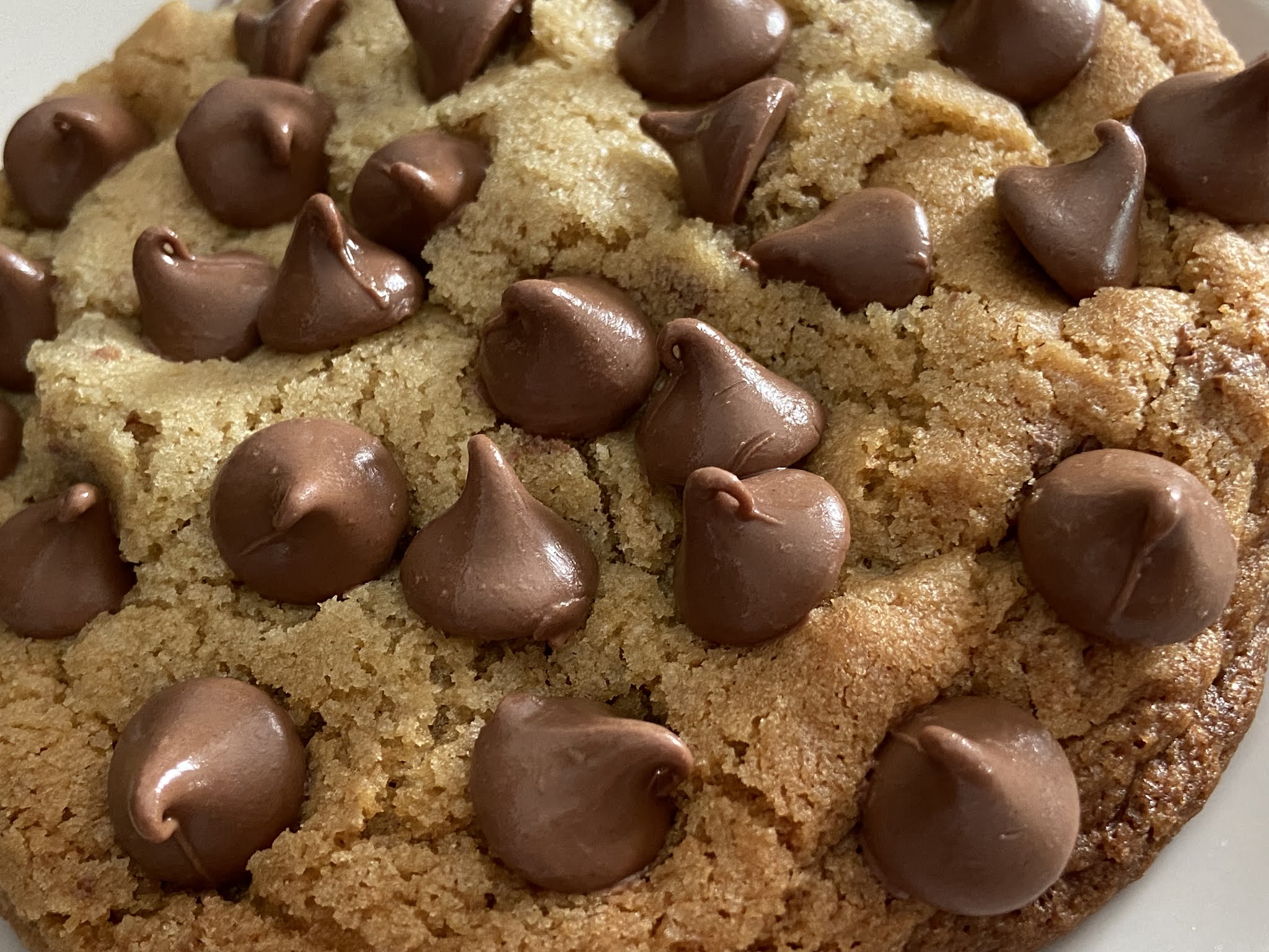 The Pastry Chefs Baking Crumbl Copycat Milk Chocolate Chip Cookies From Cooking With Karli