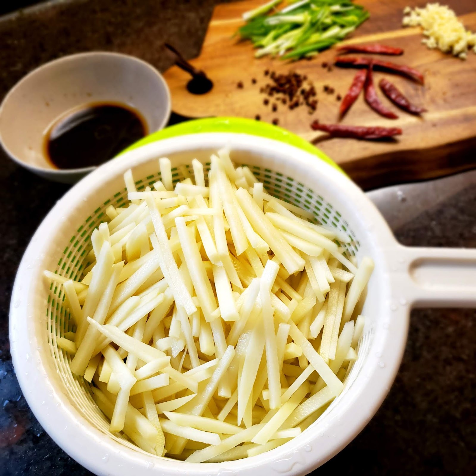 Susan's Savour-It!: Homestyle Szechuan Shredded Potatoes...