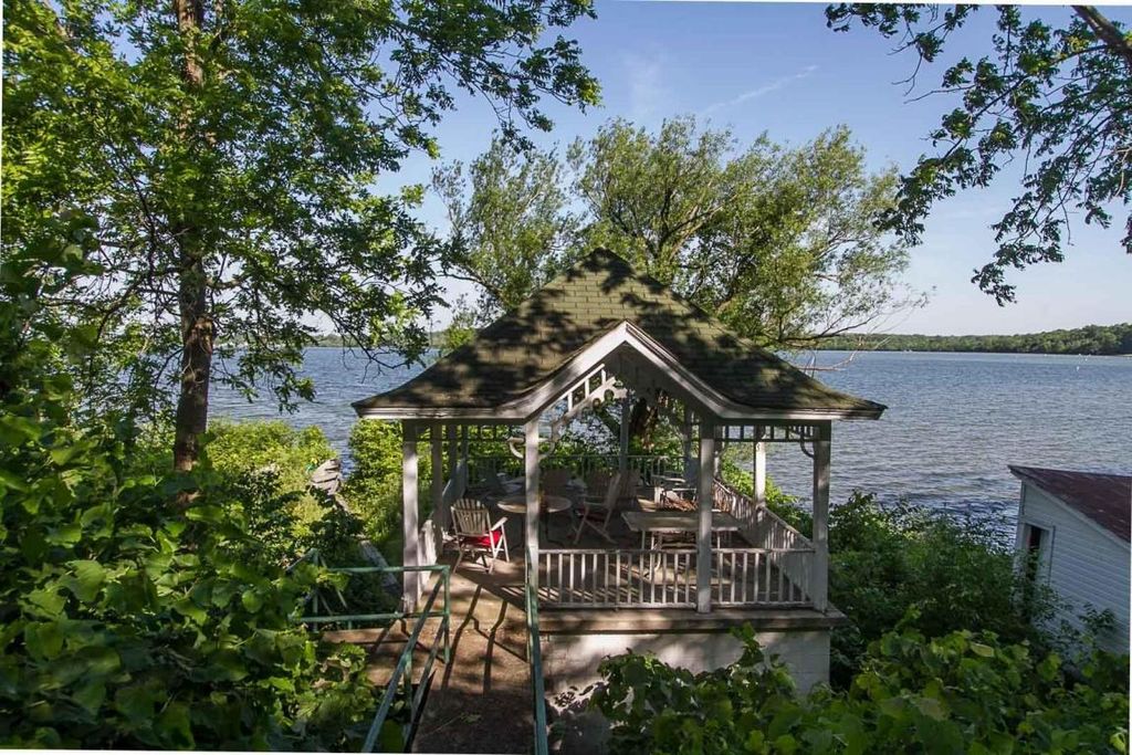 Sweet House Dreams: 1900 Victorian in Salem, Wisconsin