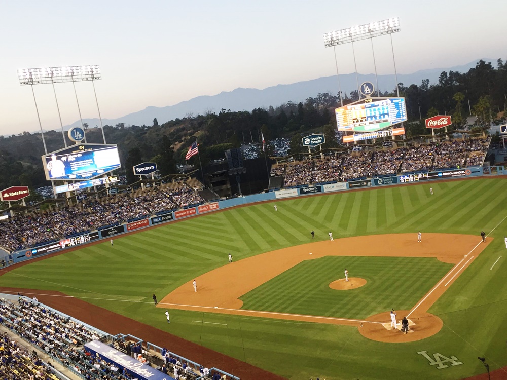 HAPPYHAZEL: LET'S GO DODGERS! I LOVE LA DODGERS!