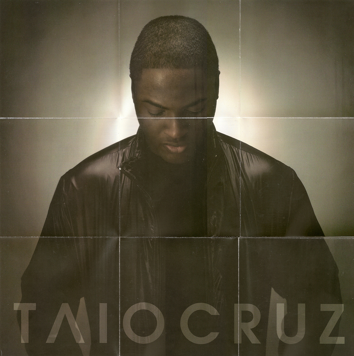 Encarte: Taio Cruz - Departure (HMV Exclusive Deluxe Edition ...