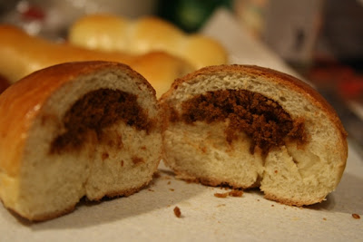 Mommy's Blog: chestnut bun (栗子包) / shredded pork bun (肉鬆包)