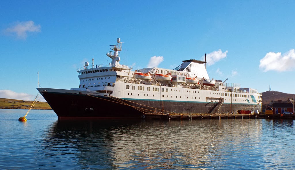 Clyde Naval Gazing: Ocean Endeavour
