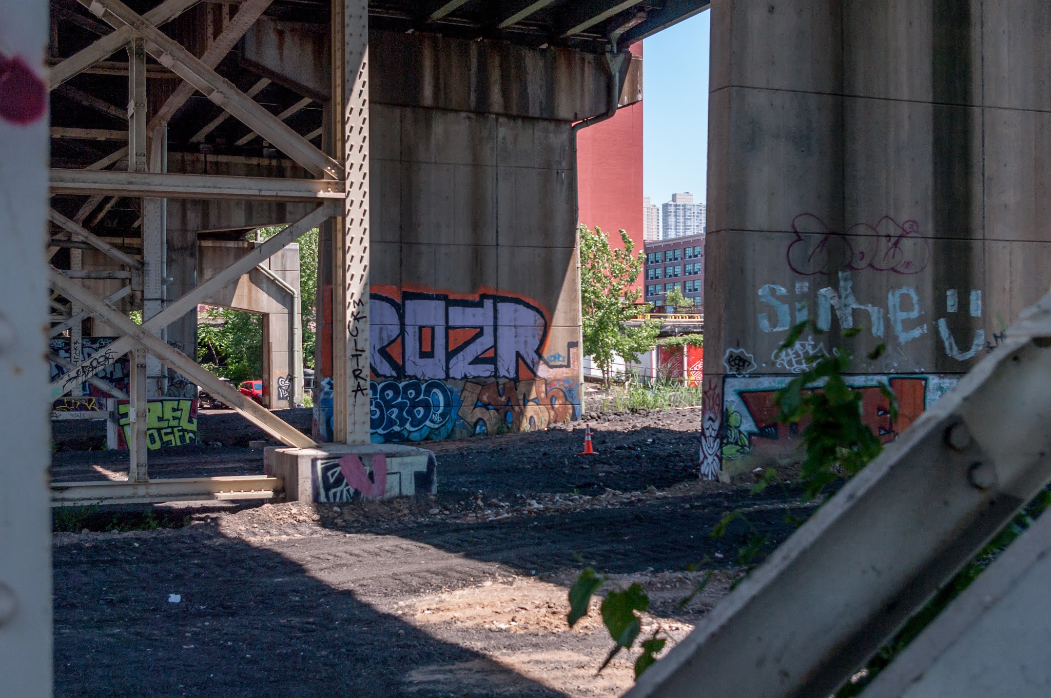 NEW SAVANNA: Graffiti, context, photographing street art, and the ...