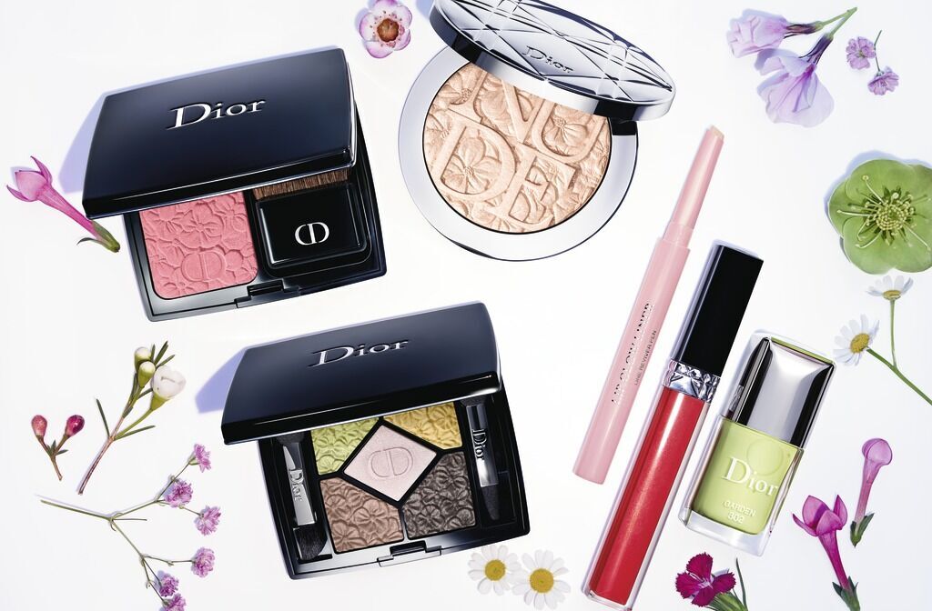 I AM A FASHIONEER: Dior - Glowing Gardens