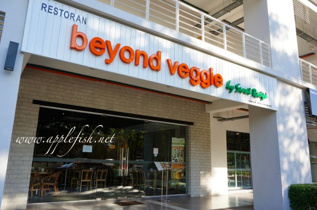 月光下のApplefish: Beyond Veggie by Secret Recipe @ Elite Avenue, Penang