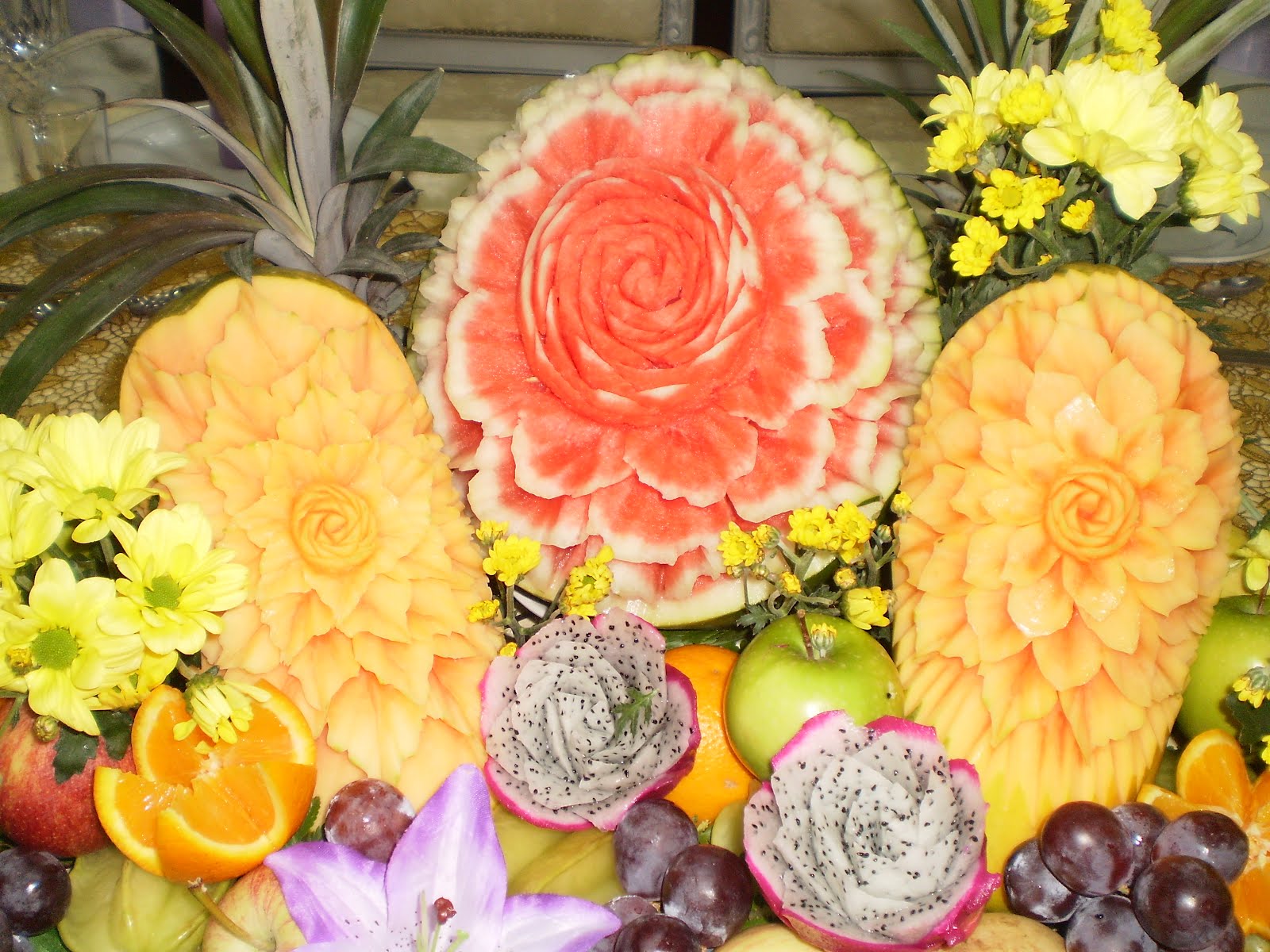 UKIRAN BUAH & MAKAN BERADAB: February 2012