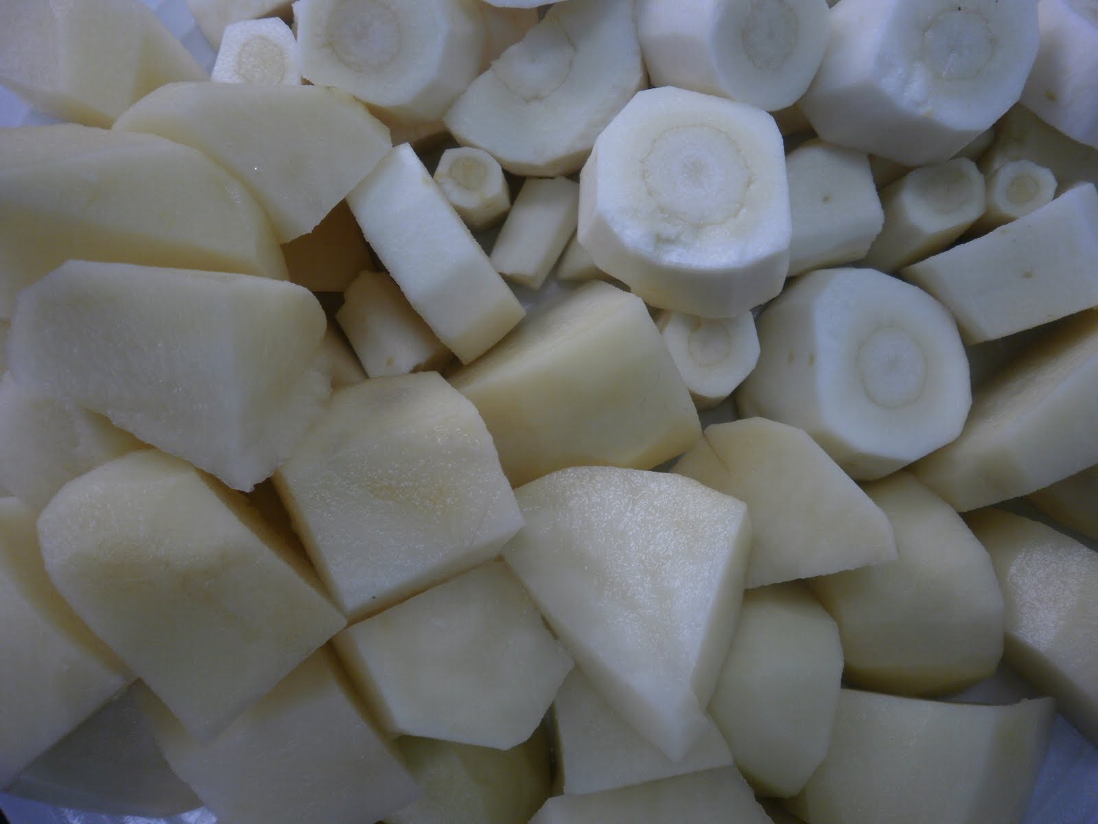 Cheesy Potato and Parsnip Mash - Yummy Inspirations