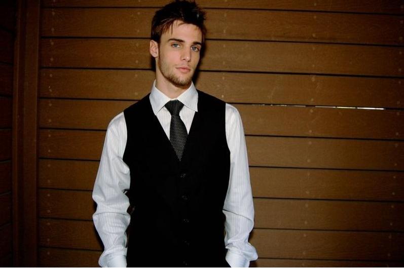 L'Homme du Jour: ALEX LAGO