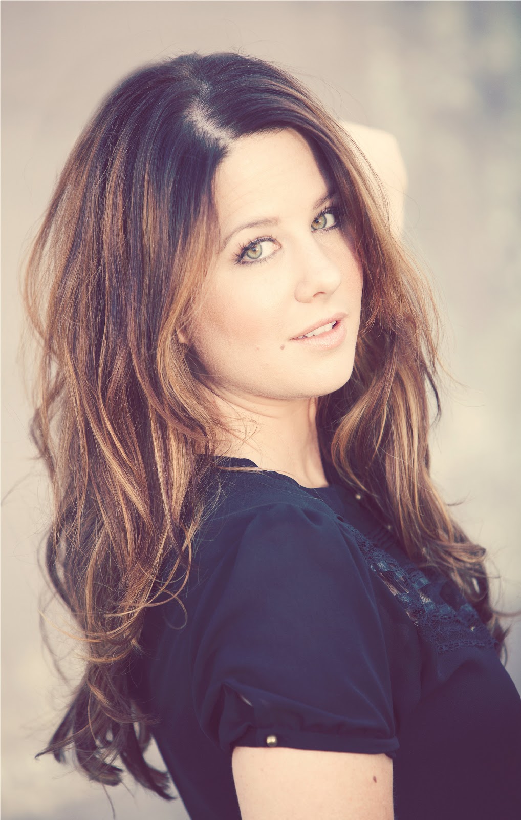 Sugar and Spice Book Reviews: Working It by Kendall Ryan ~ Cover Reveal