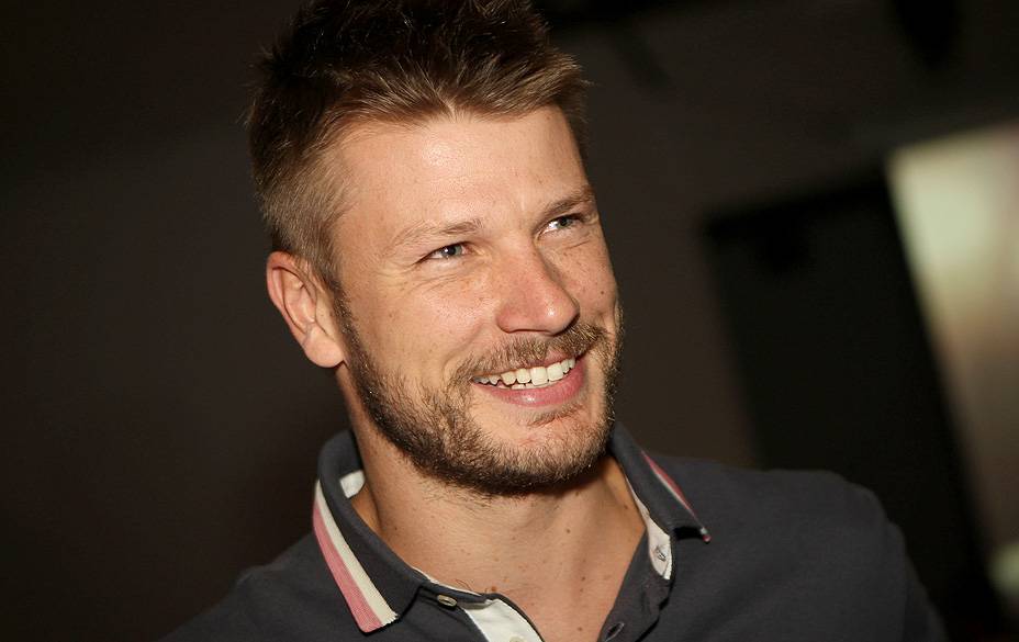 25 Atores brasileiros lindos de tirar o fôlego!