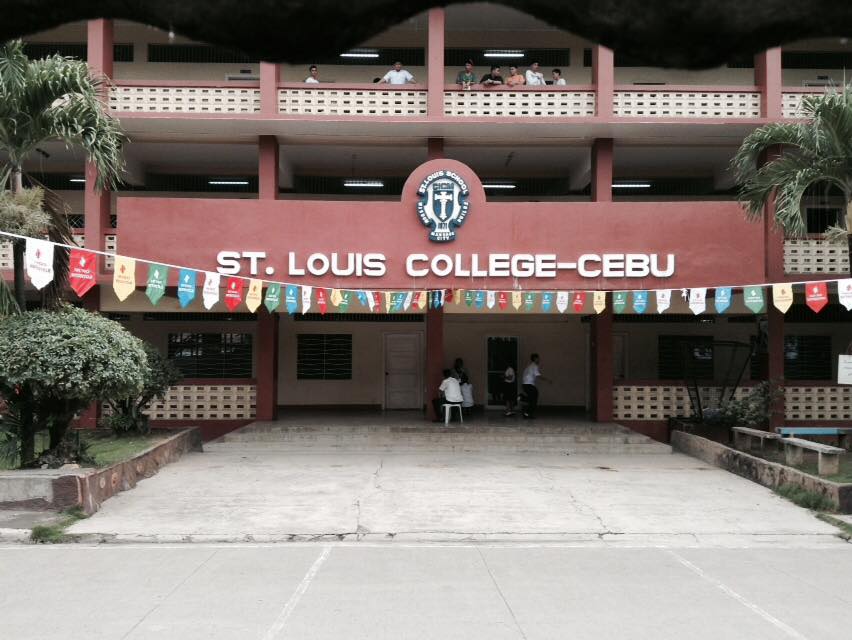 English Drive in Saint Louis College-Cebu: Where is it happening?