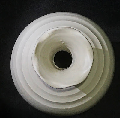 ding ware, 定窯, petal vase, Jin Dynasty, 金代, 荷葉瓶, 25 cm (click to view ...