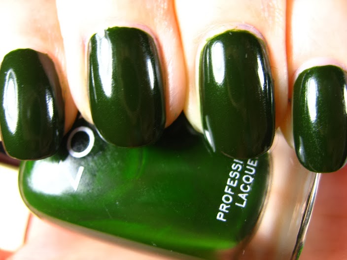 Right on the Nail: Zoya Roasty Toasty Dream Box Swatch: Envy