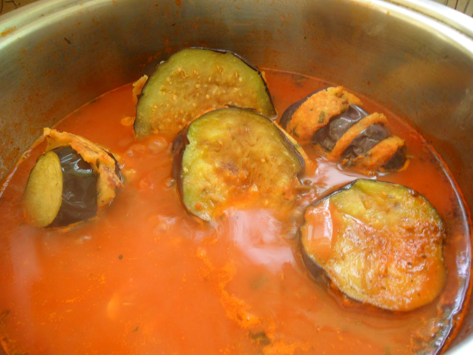 Mulignana 'Mbuttunata ( Berinjelas Recheadas a Moda Cilentana)