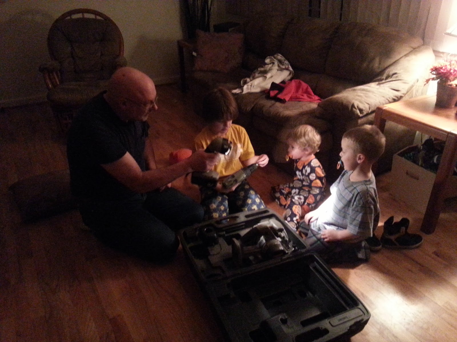 momuv3boyz: Grandma and Grandpa Come for a Visit