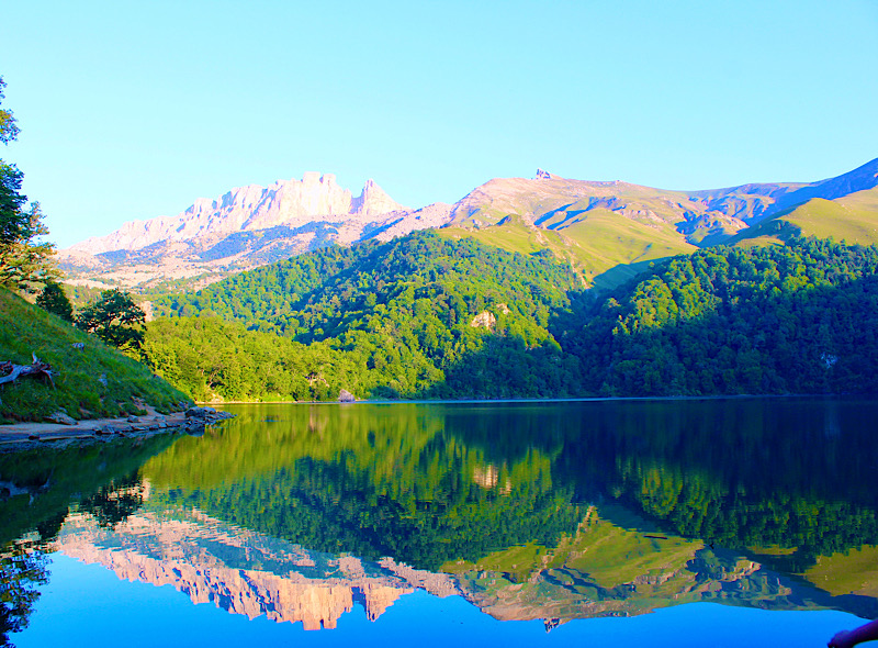 Our 7 Day Travel Itinerary to Azerbaijan - Plan For A Trip