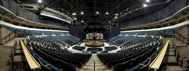 Life in the Circus: MTS Center: Winnipeg, MB