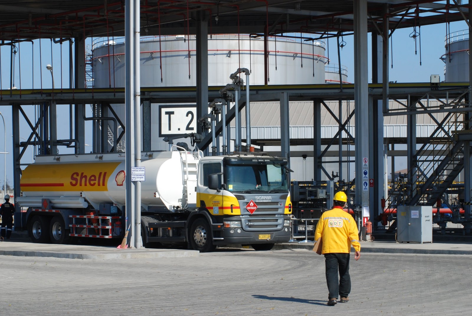 SOLAR SHELL INDUSTRI: Depo / Terminal Shell Manyar Gresik