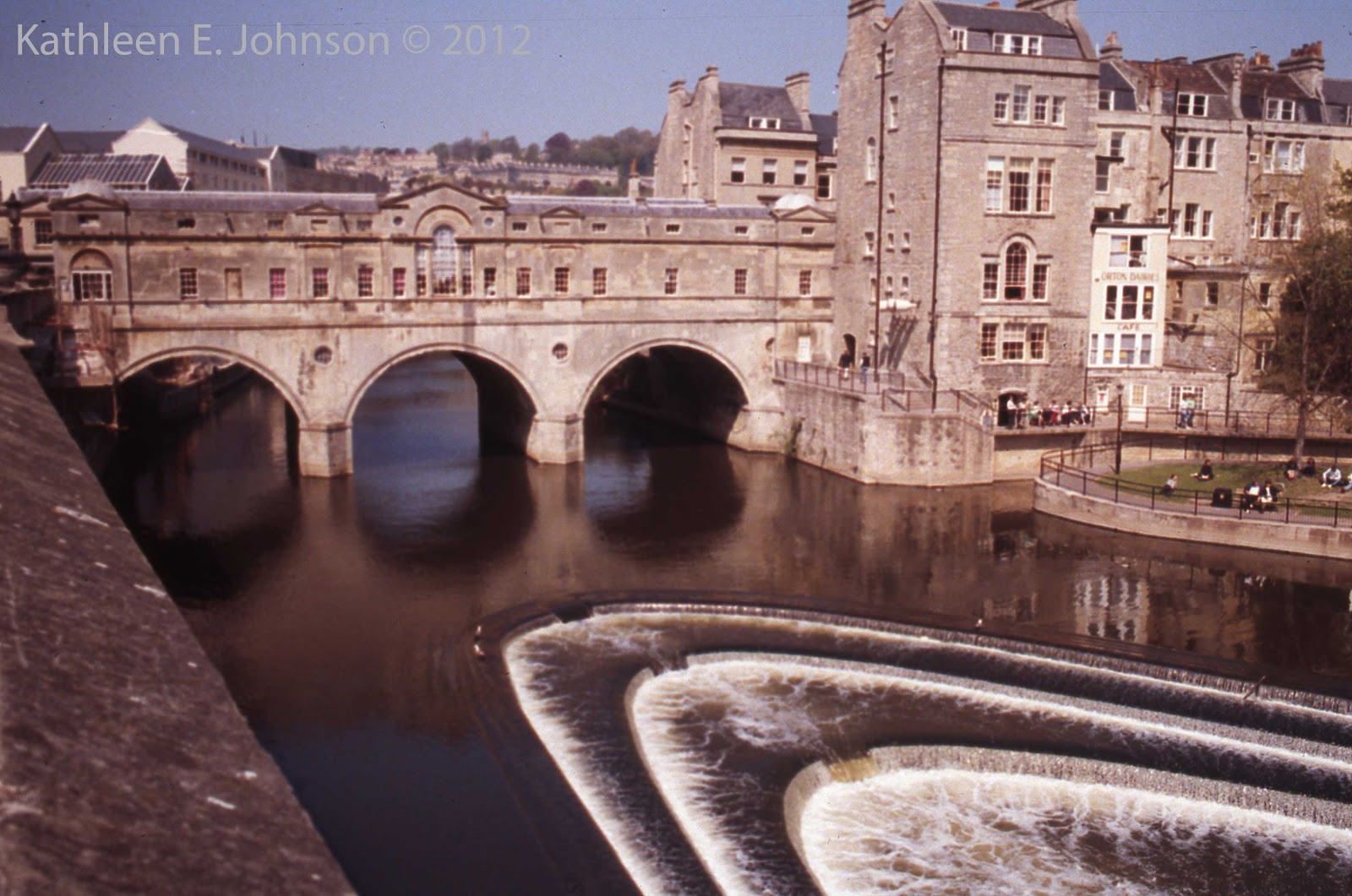 My Vintage Cameras: Sundays Overseas: Around Bath, Putney Bridge