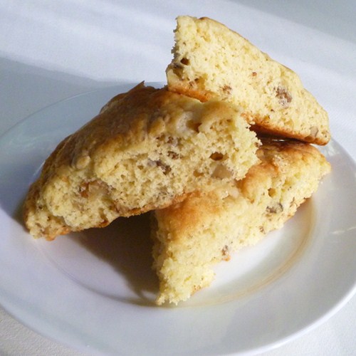 Cookistry: Walnut Breakfast Quick Bread