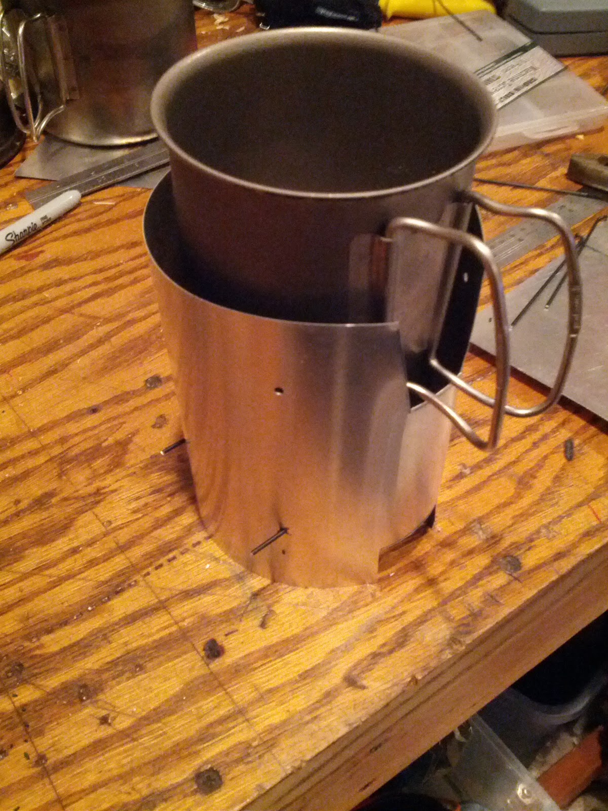 Lao Tzu Cycles: Super Cat Stove with Wind Screen/ Twig stove