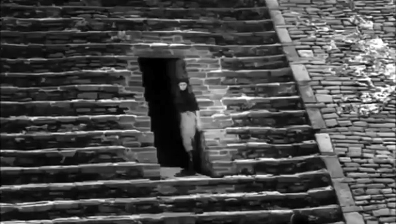 The Bloody Pit of Horror: Attack of the Mayan Mummy (1964)